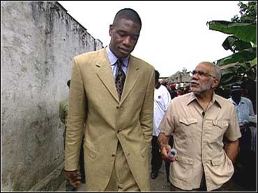 NBA's Mutombo Is A Hometown Hero - CBS News