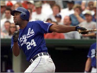 Royals Smack White Sox - CBS News