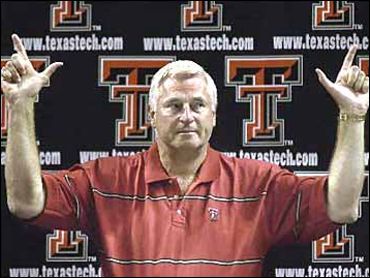 Coach Knight Turns Down Paycheck - CBS News