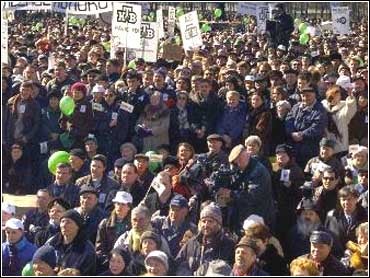 Russian Media Melee Widens - CBS News