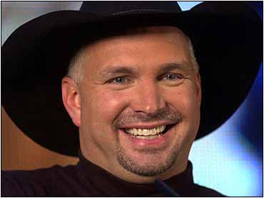 Garth Fights For Firefighters - CBS News