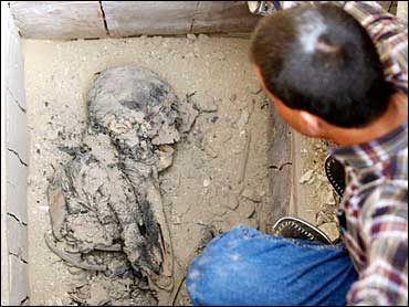5,000-Year-Old Mummies Found - CBS News
