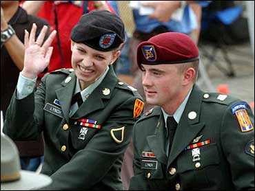 Hero's Welcome For Jessica Lynch - CBS News