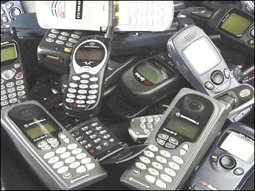 Cell Phone Virus Threat Real? - CBS News