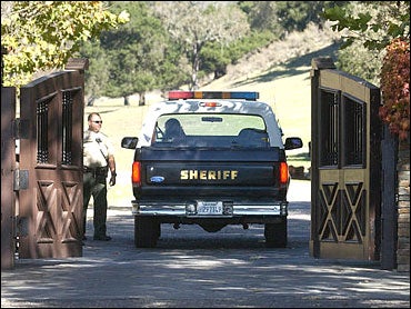 Cops Raid Michael Jackson's Ranch - CBS News
