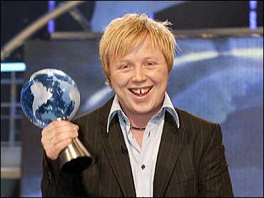 Norwegian Singer New 'World Idol' - CBS News