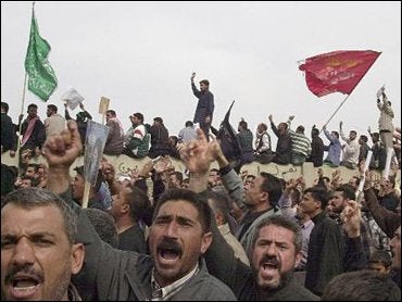 Iraqis Set New Constitution - CBS News