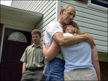 Slain Man Thought He Could 'Help' - CBS News