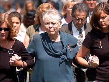 Utah Outpouring For Lori Hacking - CBS News