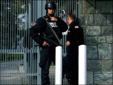 Bosnian Serbs Give In On Police - CBS News