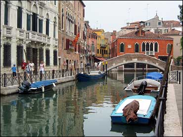 Engineers Explore Raising Venice - CBS News