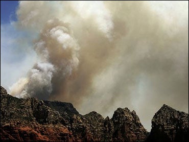 Wildfire Threatens Arizona Recreation - CBS News