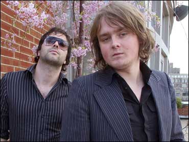 Keane's Lead Singer Enters Rehab - CBS News