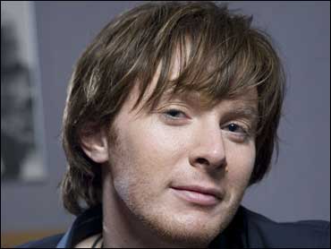 Aiken Has New Look For Classic Songs - CBS News