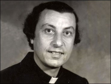 2nd Ex-Altar Boy Accuses Foley Priest - CBS News