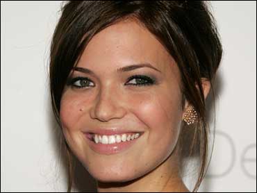 Mandy Moore: I Struggled With Depression - CBS News