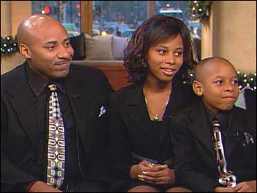 Widowed Father Is Both Mom And Dad - CBS News