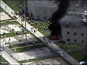 Inmates Riot At Indiana Prison - CBS News