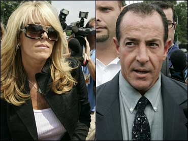 Lindsay Lohan's Parents Settle Divorce - CBS News