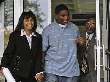 Key Figure In Jena 6 Case Back In Jail - CBS News