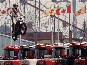 Daredevil Evel Knievel Dead At 69 - CBS News