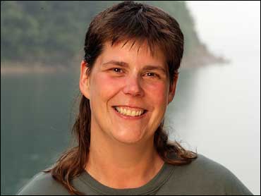 "Survivor" Lunch Lady Refuses Handout - CBS News