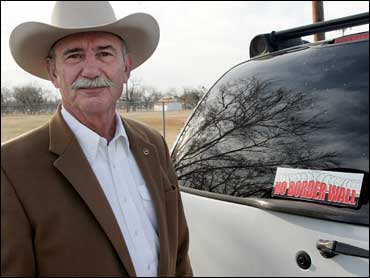Texas Town Leader Fights Border Fence - CBS News