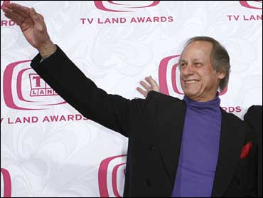 "Hee Haw" Actor Jim Hager Dies - CBS News