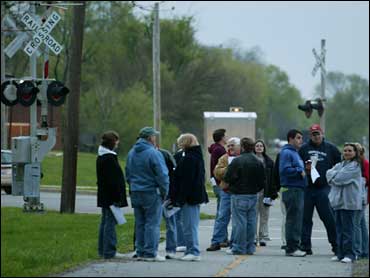 Ghost Hunting Groups Becoming Popular - CBS News