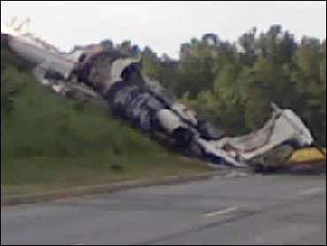 Pilot's Warning Heard In Deadly Crash - CBS News