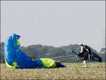 Human Jet Zooms Across English Channel - CBS News