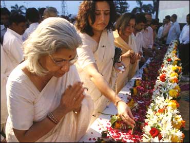 Police: Pakistan Group Behind Mumbai Siege - CBS News