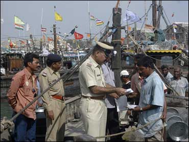 Police: Mumbai Gunmen Came From Pakistan - CBS News