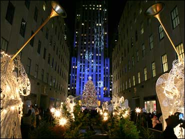 Rockefeller Tree Lit, Powered By Gratitude - CBS News