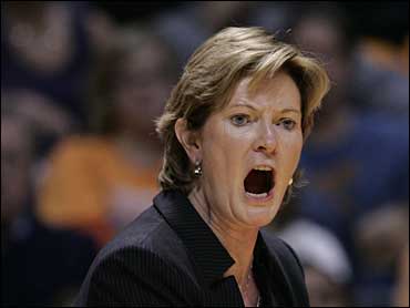 Tenn. Coach Approaches Historic Victory - CBS News