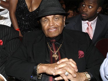 Joe Jackson, Alleged Abuse and Michael - CBS News