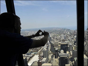 Sears Tower Offers Visitors "The Ledge" - CBS News