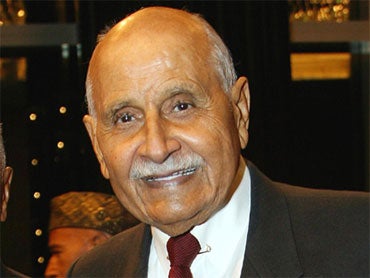 Civil Rights Pioneer Percy Sutton Dies - CBS News