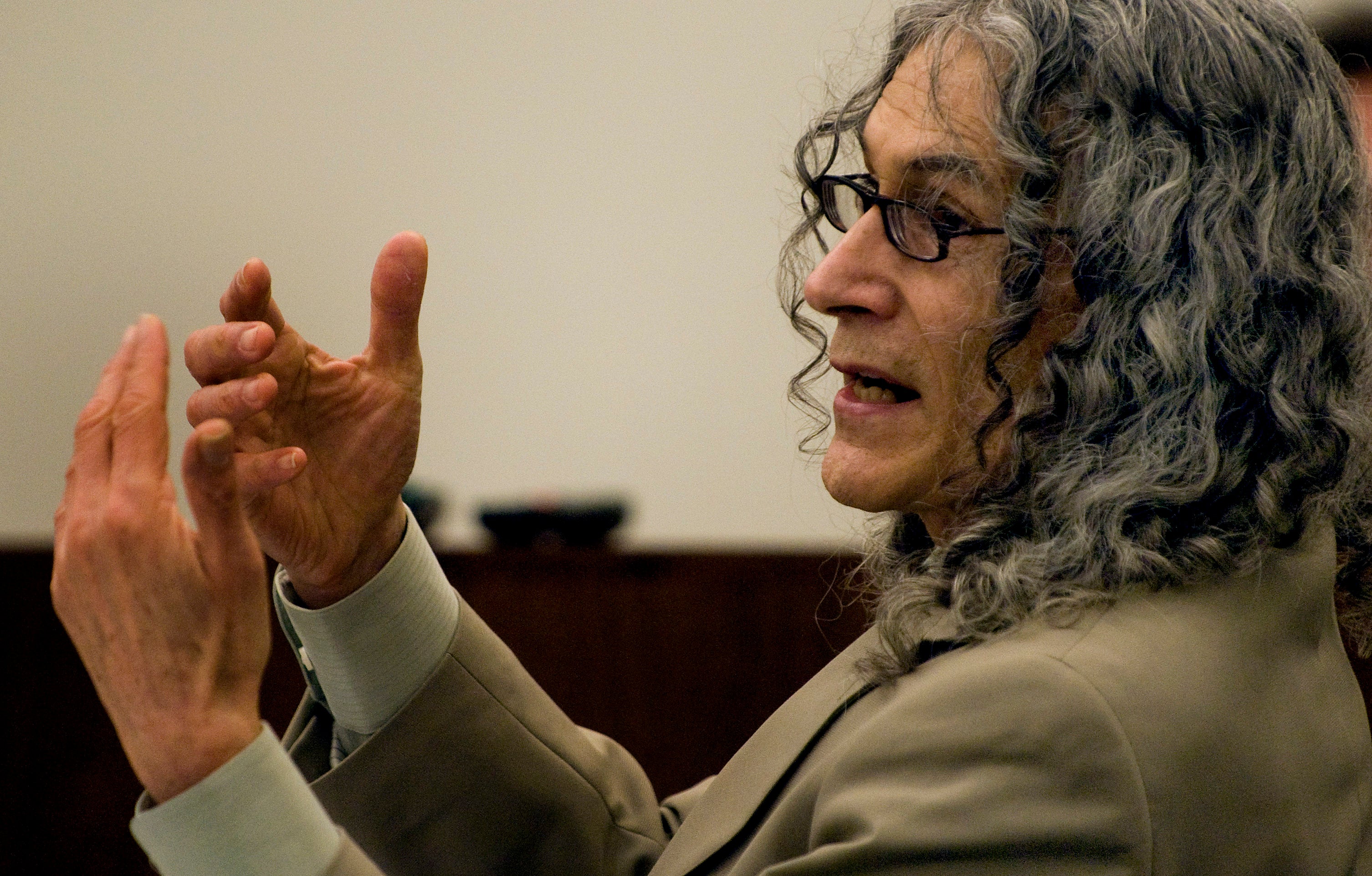 Public Responds to Rodney Alcala's Photos, Police Hope For More Tips ...