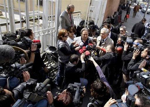 Tape Of Kidnapped Journalist Airs - CBS News