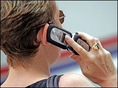 "Cell Phone Elbow": New Sign Of Times - CBS News