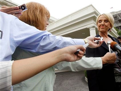 Arizona Governor Jan Brewer "Encouraged" by Obama Meeting - CBS News