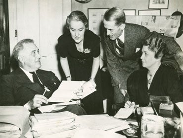 FDR Papers Unveiled At National Archives - CBS News