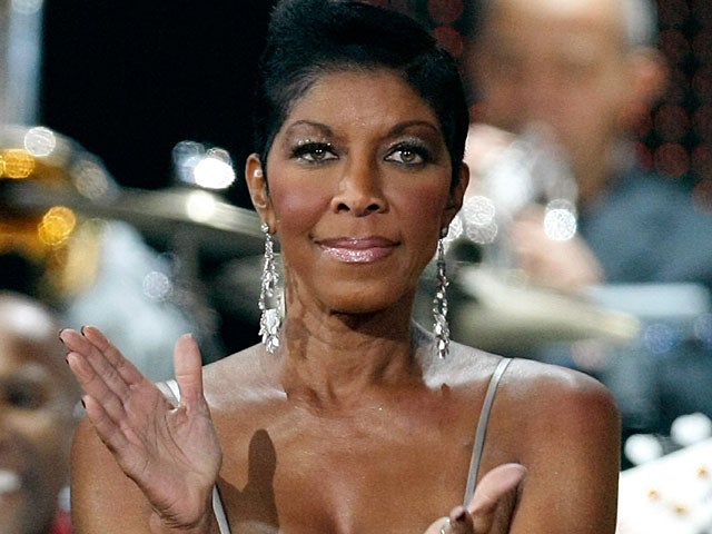 Natalie Cole Memoir Details Her Health Battles - CBS News