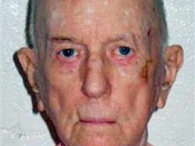 Roy Laird, 88, Pleads Not Guilty to Murdering His Wife of 70 Years ...