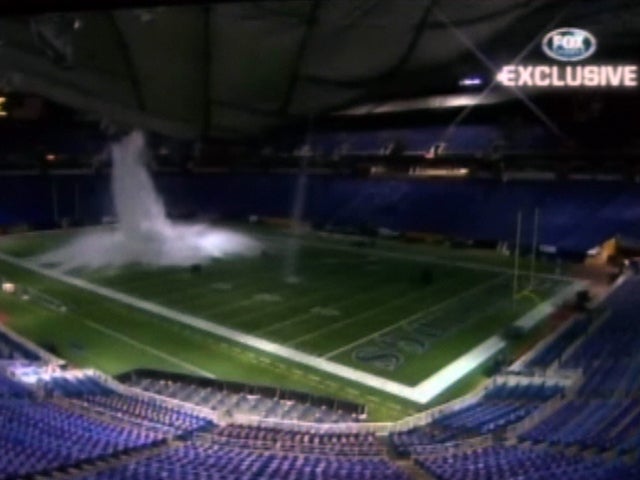 The Feed: Minnesota Metrodome Collapses - CBS News