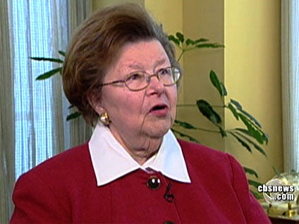 Mikulski Sets Milestone as Senate's Longest Serving Woman - CBS News