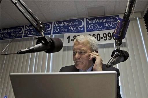 Mark Foley Finds Forgiveness, Ears In Hometown - CBS News