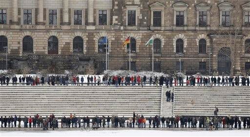Human Chain Protests Against Far Right In Dresden - CBS News