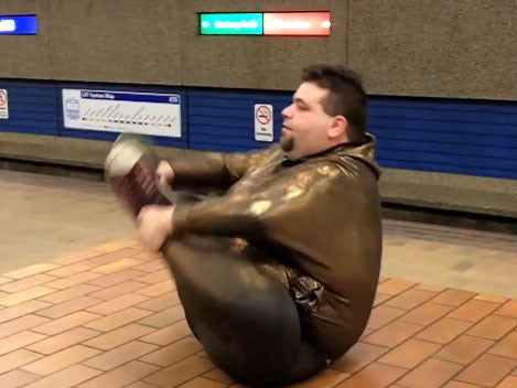 Ambush contortion with "Fat Matt" Alaeddine (VIDEO) - CBS News